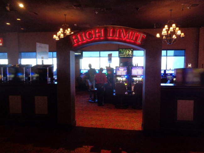 High Limit Table Rooms at Edgewater Casino to play